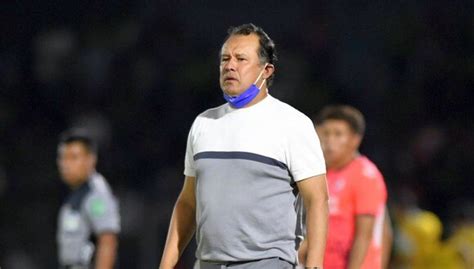 Juan Reynoso En Cruz Azul Los Registros Del Entrenador Peruano En