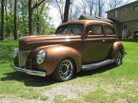 1940 Ford 2 Door Sedan Deluxe Hot Rod Custom Street All Steel Tudor