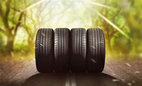 Por qué y cómo rotar los neumáticos de tu coche COMPARATIVAS DE