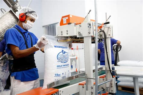 Empresas de pequeno porte são as que mais mantêm empregos Rádio Peão