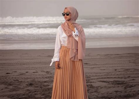 Style Ootd Ke Pantai Dengan Hijab Cantik Anti Gerah
