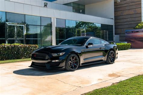 Ford Mustang Research Center