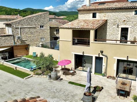 Vente Maison Piscine à Saint Marcel lès Sauzet 26740 à vendre