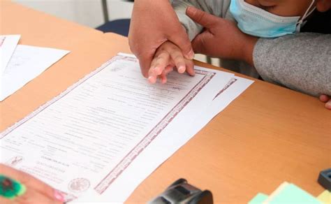 Qué es y cómo hacer un registro de nacimiento extemporáneo en el