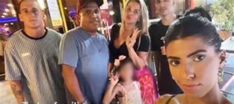 Madrasta suspeita de envenenar a comida dos enteados é presa