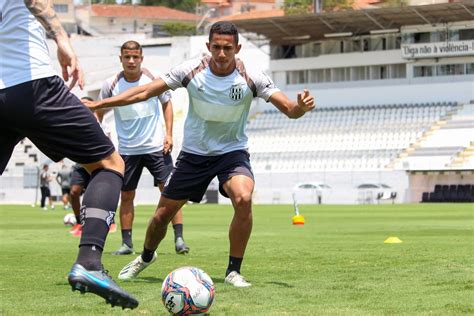 Ponte Preta deve ter duas mudanças para o duelo contra o Botafogo veja