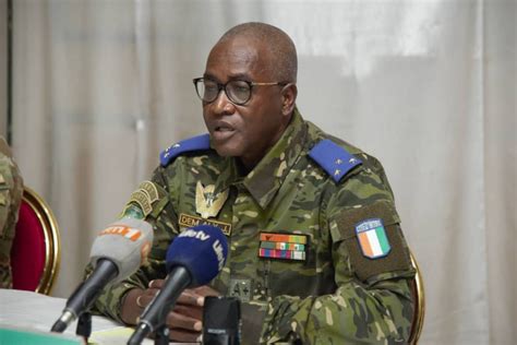 Côte d Ivoire qui est le Général de Division Dem Aly le nouveau chef