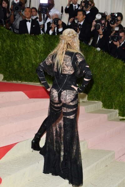Ces robes qui ne cachent VRAIMENT rien les tenues de soirée les plus