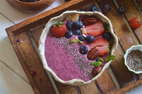 Berry Banana Smoothie Bowl Cook With Sharmila