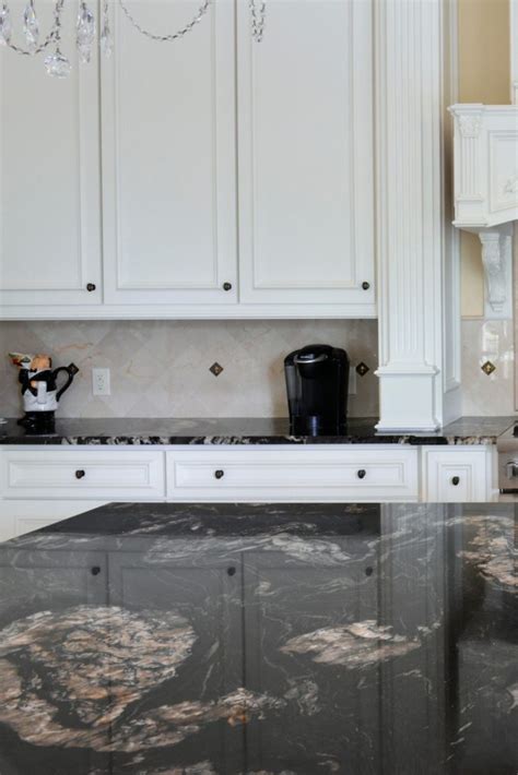 36 Enviable Black Granite Countertops With White Cabinets