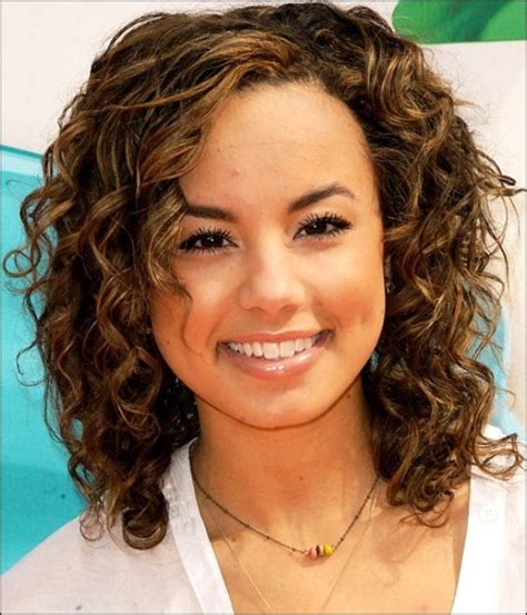 Haircuts For Curly Thin Hair And Round Face Wavy Haircut