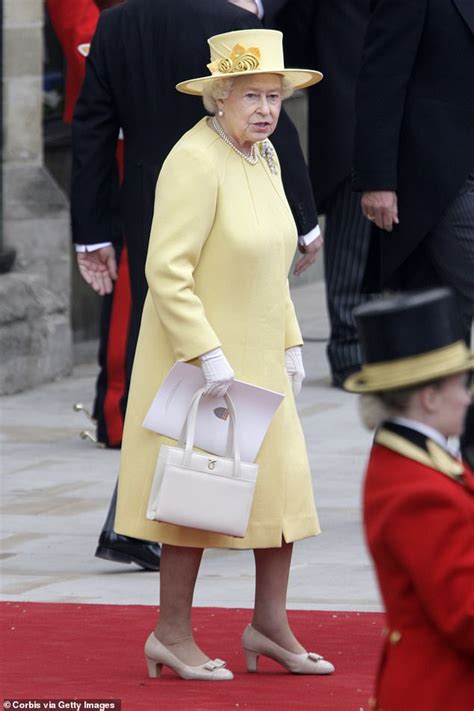 Kate Middleton S Choice Of Practical Yet Stylish Top Handle Queen
