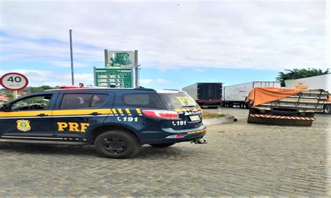 PRF Intercepta Transporte Ilegal De Madeira Nativa Na BR 101 Sul Da Bahia