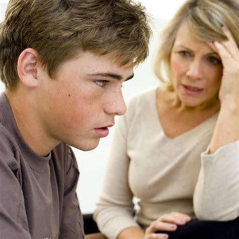 Adolescent En Crise Au Secours