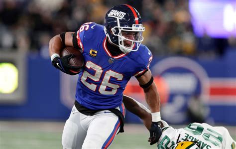 Saquon Barkley Claims Giants Never Made Him Contract Offer The Spun