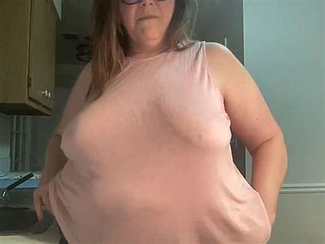 Thick Milf Lisa Naked Stripping On Cam For Live Sex Video Chat Inthecrack
