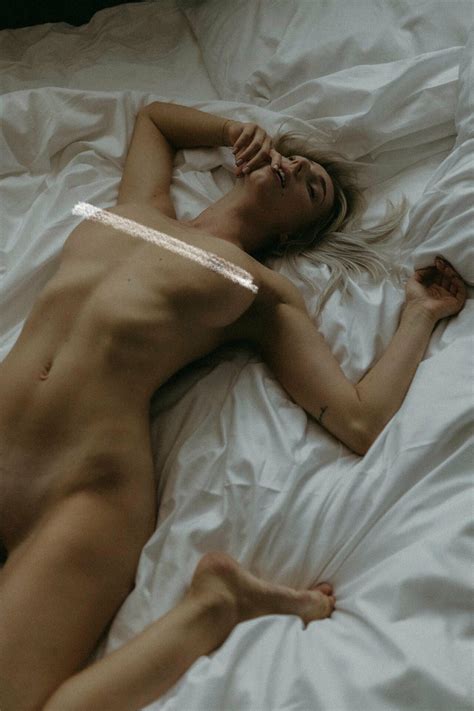 Viktoria Viktoria Somebody Alisonlilbaby Nude Leaked 5 Photos