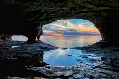 Michigan Nut Photography Lake Superior Lake Superior Cave At Dusk