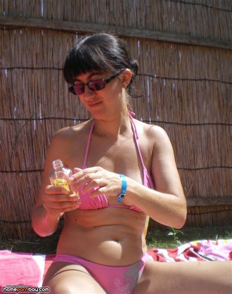 Mature Wife Posing Topless Mobile Homemade Porn Sharing