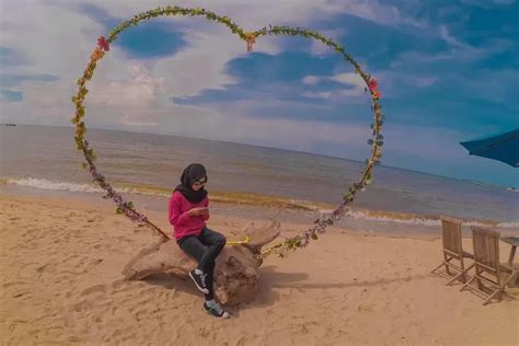 Tak Hanya Karimunjawa Yang Eksotik Ini Dia Rekomendasi 5 Wisata Pantai