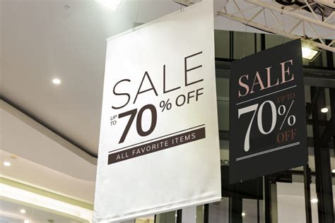Escaparates de rebajas 2023 elementos y cómo colocarlos Artyplan