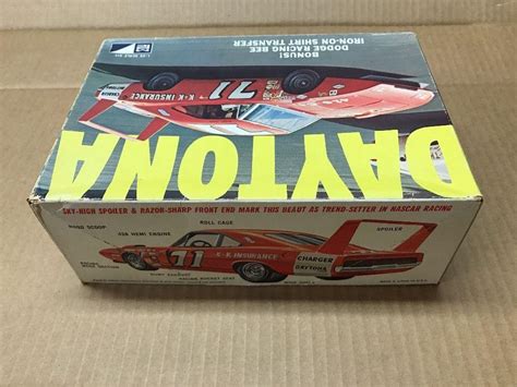Mpc Dodge Charger Daytona Bobby Isaac Sealed Inside
