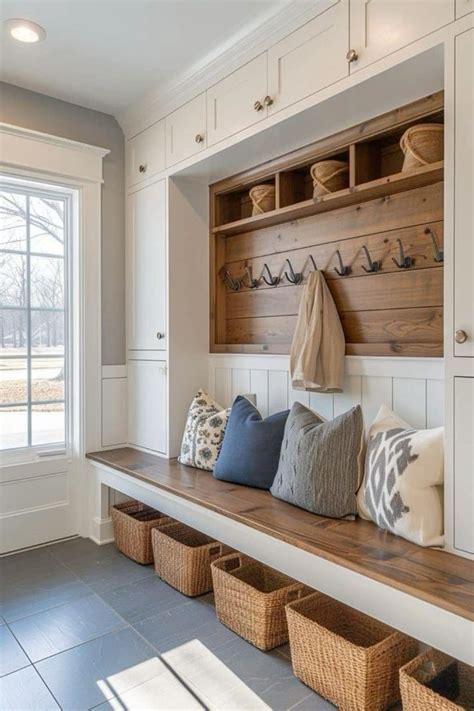 Pin By Haylee Zundel On House Stuff In 2024 Small Mudroom Ideas