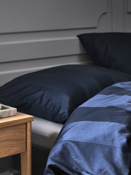 Sengetøj BARBO satin 140x200 mørkeblå JYSK