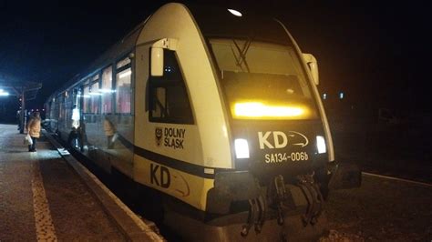 SA134 006 KD Z LEGNICY DO KUDOWY ZDRÓJ ODJAZD Z STACJI ZĄBKOWICE