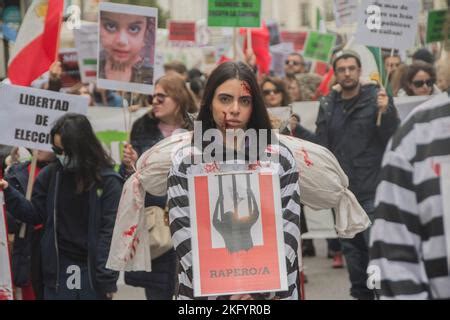 Diverse Centinaia Di Iraniani E I Loro Sostenitori Hanno Manifestato