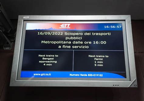 Sciopero di mezzi pubblici e treni caos in Italia cosa è successo i