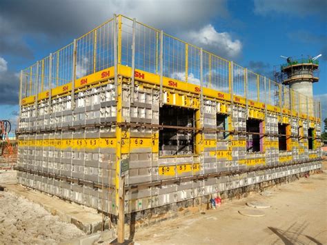 Lumiform SH SH Locação e Venda de Formas para Concreto Andaimes e