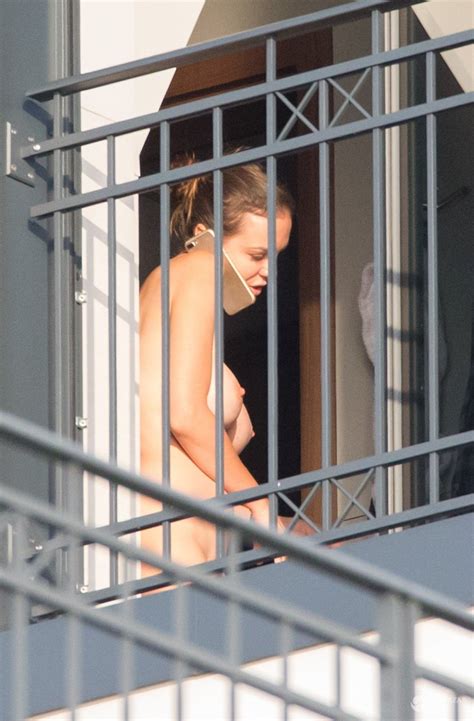 Anna Wendzikowska Nackt Nacktbilder Playboy Nacktfotos Fakes Oben Ohne
