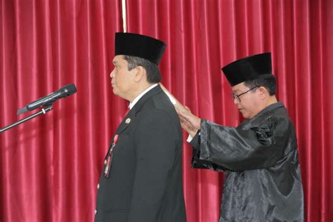 Pj Gubernur Apolo Safanpo Lantik Maddaremmeng Sebagai Pj Sekda Provinsi