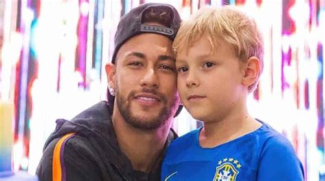Neymar faz homenagem ao filho quebra silêncio e fala de suposto affair