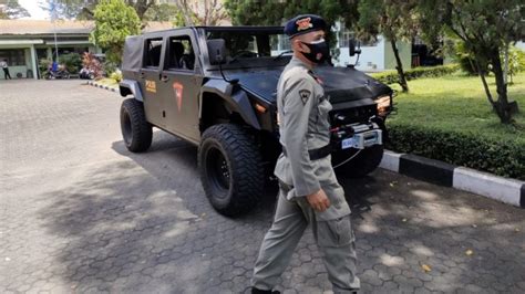 Berita Populer Polisi Pesan Rantis Maung Harga Mobil LCGC Kumparan
