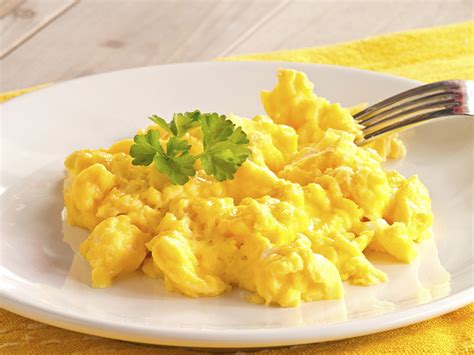 7 Maneras Deliciosas De Preparar Huevos Revueltos Para Tu Desayuno