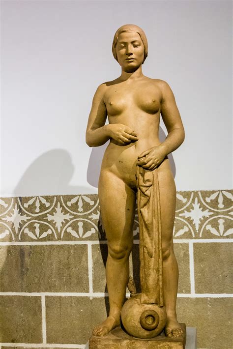 Escultura Estatua De Mujer Desnuda Palacio De Los Davila M Flickr