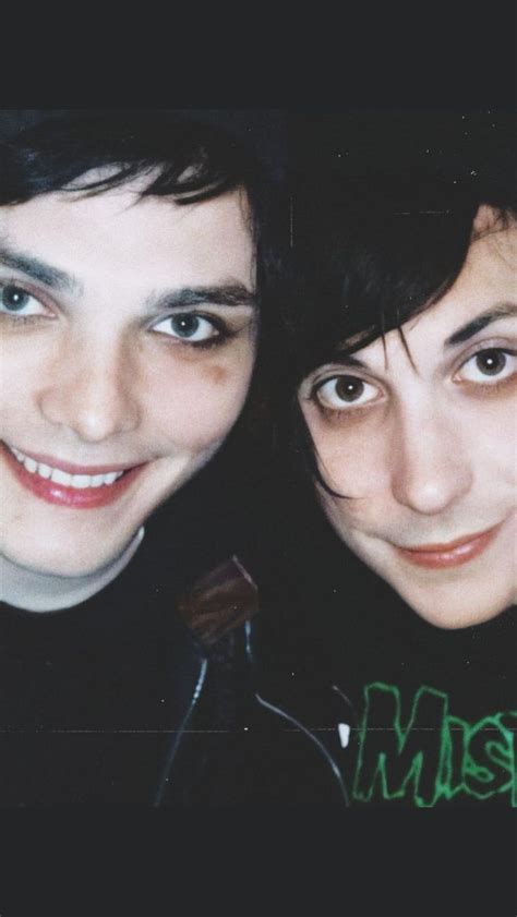 Palaye Royale Mcr S Bands Best Emo Bands Emo Men Frerard The