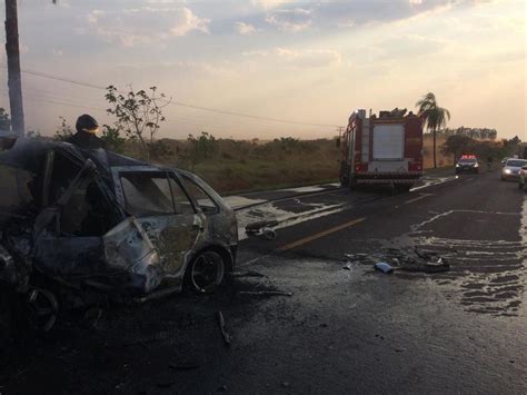 Vítima que morreu carbonizada em acidente ainda não foi identificada
