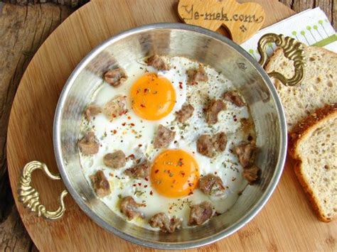 Kavurmalı Sahanda Yumurta Tarifi Resimli Anlatım Yemek Tarifleri
