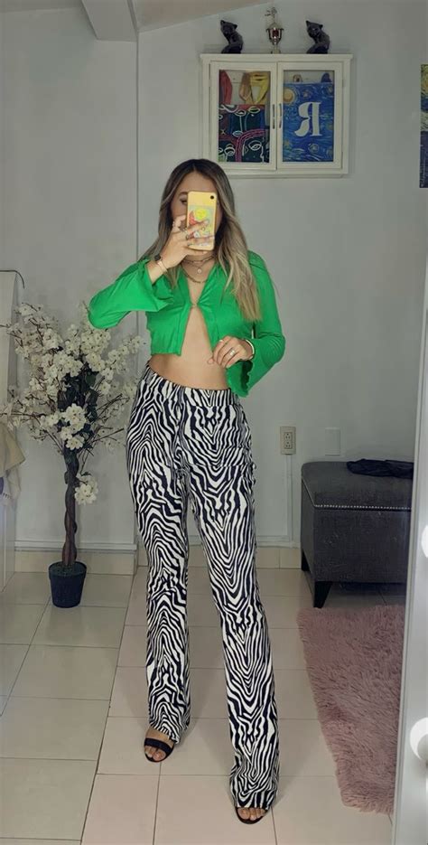 Total 75 Imagen Outfit Pantalon De Cebra Abzlocal Mx