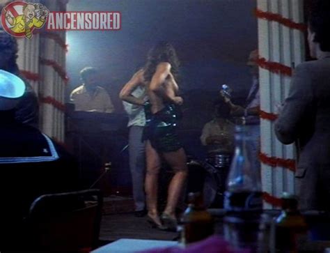 Naked Elizabeth Hurley In Kill Cruise
