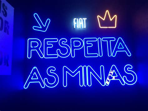 Led Neon Letras Letreiros Paineis Diana Luminosos