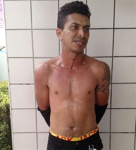 Homem Preso Acusado De Praticar Assaltos No Centro De Teresina Gp