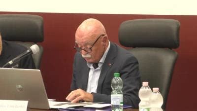 Presentazione Del Libro Di Enzo Cheli Costituzione E Politica Appunti