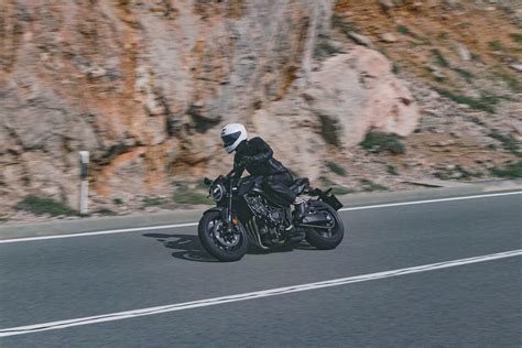 Geschwister Duell Honda Cb R Vs Cb Hornet