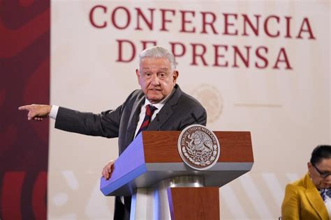 La Jornada Se clasificará información de Sedena y Semar por espionaje
