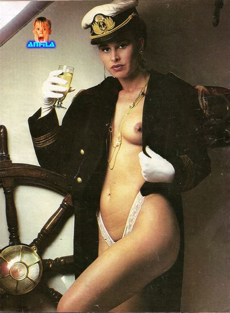 Naked M Nica Guido Added By Crispiniano