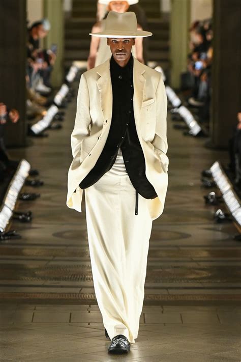 FASHIONVICTIM TOKYO on Twitter RT FashionsnapRwy タカヒロミヤシタザソロイスト